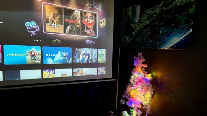 ぬくぬく🥰こたつ&クリスマス🎄ツリー装飾のお部屋でパーティー🎂✨🎞️まったりおうちデート😘✨コスプレ・推し活・動画配信の写真1