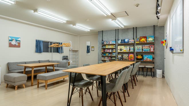 【淀屋橋】50種以上のボードゲームとマッサージチェアを備えた快適空間✨|23時まで利用可|最大16名|プレオープン限定特価🌟の写真1