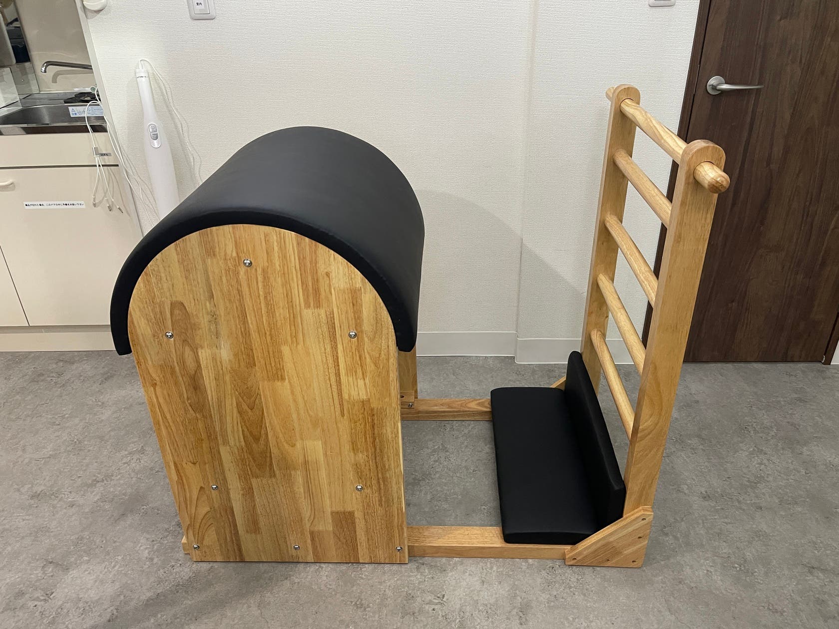 【新宿駅3分・新宿三丁目駅10秒】超駅近🚶｜E6出口のすぐ隣｜地域最安🉐｜清潔で洗練空間｜マシンピラティスレンタルスタジオの写真22