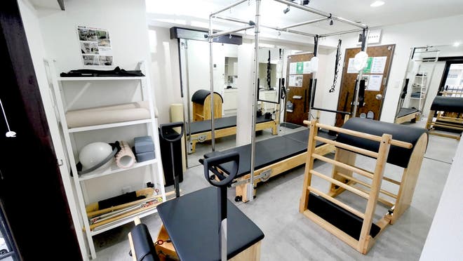 【新宿駅3分・新宿三丁目駅10秒】超駅近🚶|E6出口のすぐ隣|地域最安🉐|清潔で洗練空間|マシンピラティスレンタルスタジオの写真25