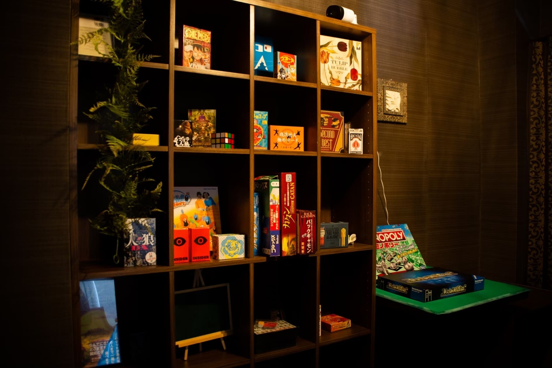 【FAMILYPOT 飯田橋2号店】駅徒歩5分 カラオケ、ダーツもあるパーティ向けバリ風スペースの写真3