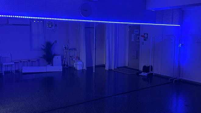 オープン価格720円🎉【横浜エリア|相鉄線天王町駅から徒歩6分】ダンス、ヨガ、楽器演奏などにおすすめ☆広々37㎡、大型鏡設置の写真4