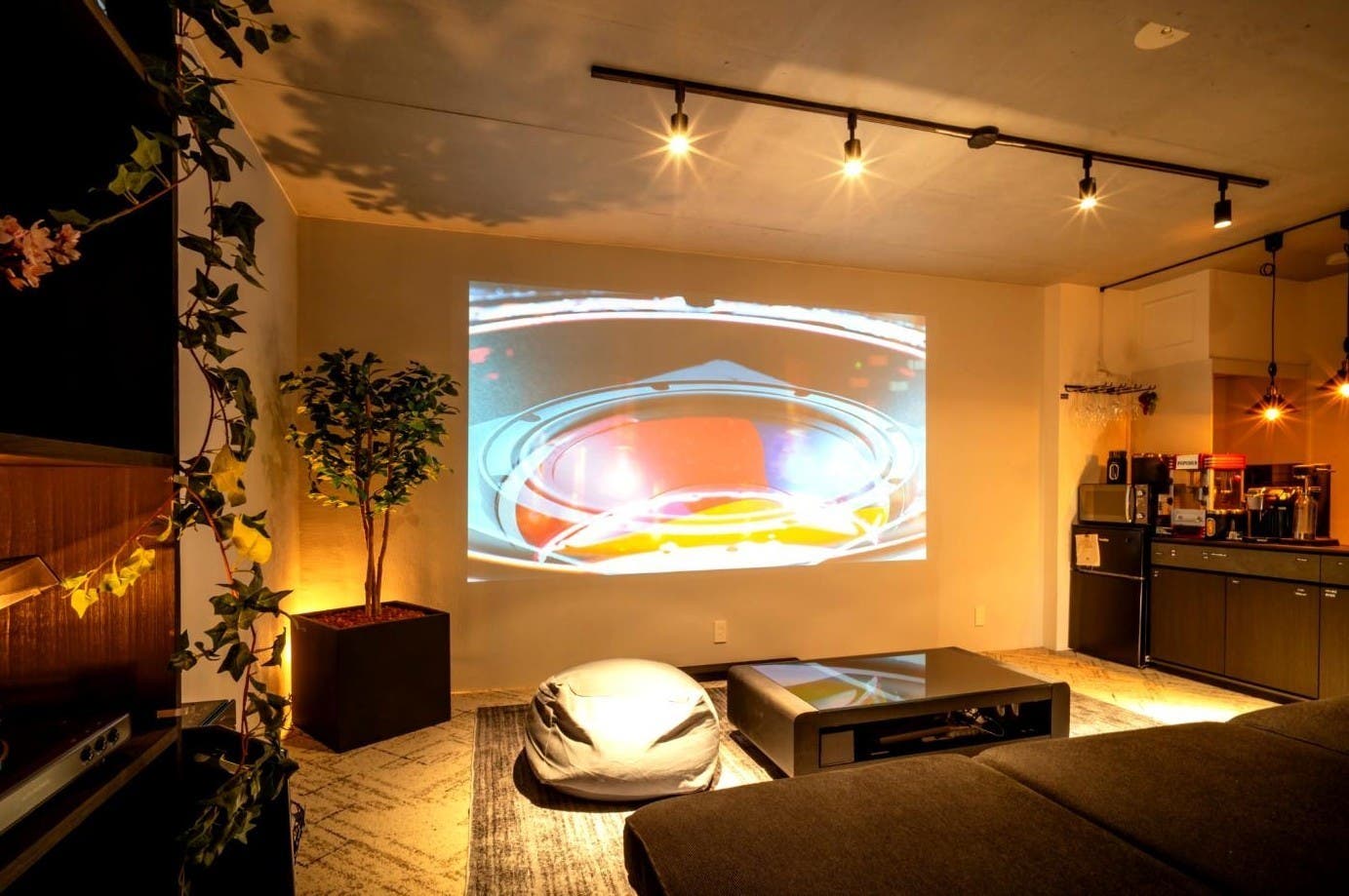 🎉 新年会・冬デートに｜大画面で映画鑑賞🎬・パーティーに｜大画面でまったり過ごす大人時間の写真4