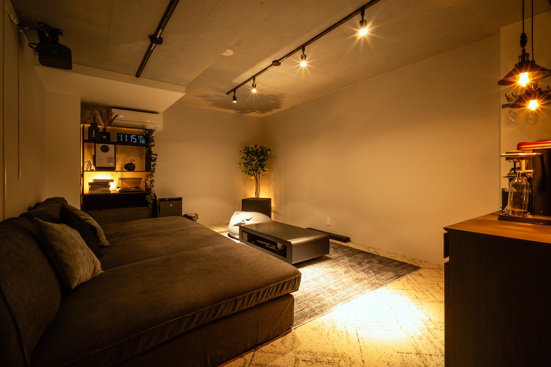 🎉 新年会・冬デートに｜大画面で映画鑑賞🎬・パーティーに｜大画面でまったり過ごす大人時間の写真5