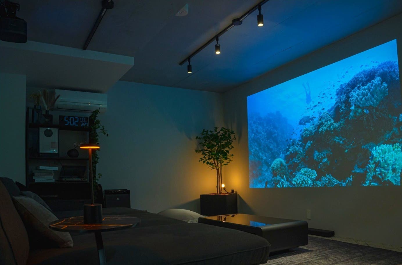 🎉 新年会・冬デートに｜大画面で映画鑑賞🎬・パーティーに｜大画面でまったり過ごす大人時間の写真2