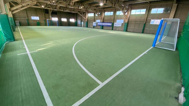 京都市伏見区・長岡京市・向日市からのアクセス抜群!完全屋内フットサルコートで雨天中止の心配なく楽しめます!の写真1