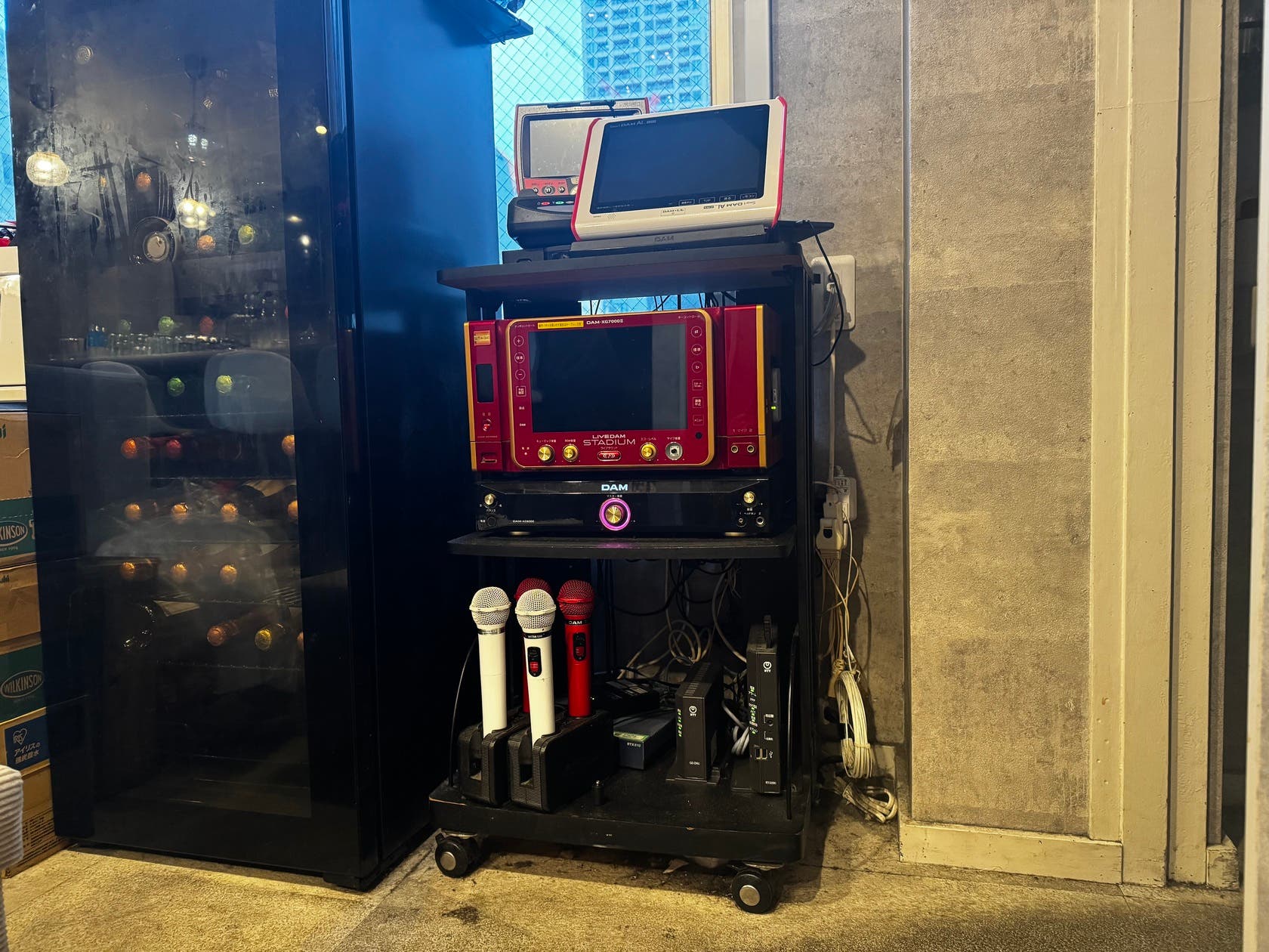 1h2000円で貸切【BAR貸切】大阪ミナミ★【持ち込み自由】【カラオケあり】【ダーツあり】の写真2