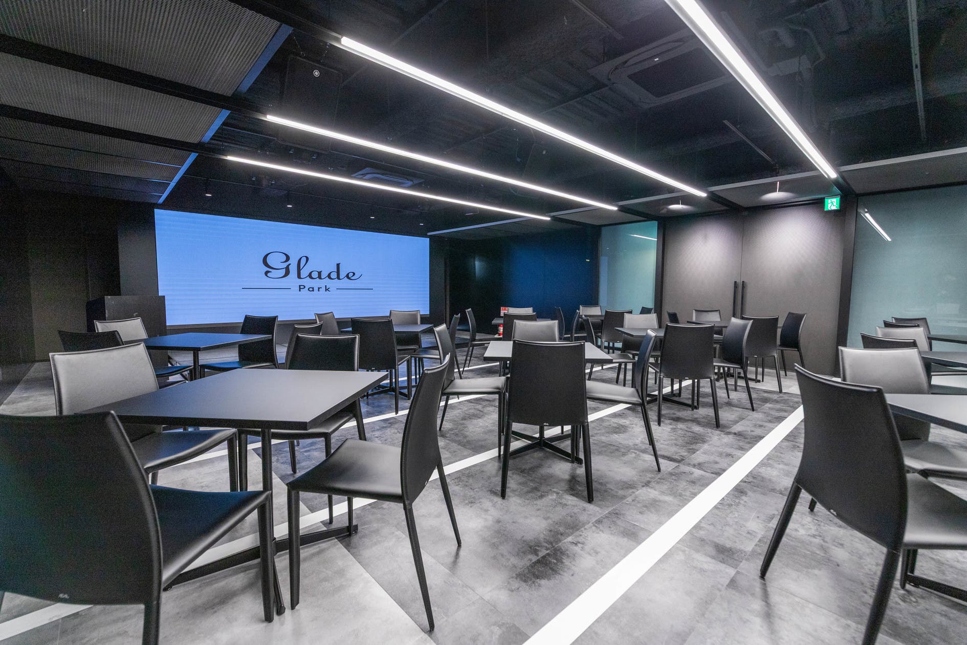 グレパ新橋8F【新橋駅 徒歩1分】パーティ イベント 撮影 ♥控室あり！ 飲食 OK 無料WiFi 駅近★の写真2