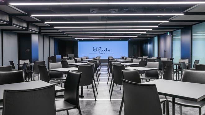 グレパ新橋8F【新橋駅 徒歩1分】パーティ イベント 撮影 ♥控室あり! 飲食 OK 無料WiFi 駅近★の写真1