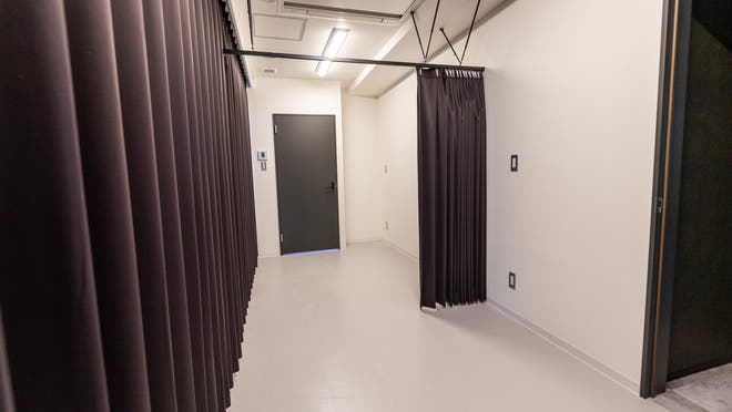 グレパ新橋8F【新橋駅 徒歩1分】パーティ イベント 撮影 ♥控室あり! 飲食 OK 無料WiFi 駅近★の写真9