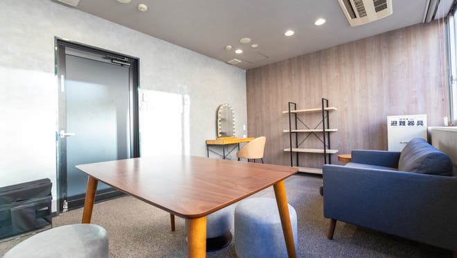 グレパ新橋8F【新橋駅 徒歩1分】パーティ イベント 撮影 ♥控室あり! 飲食 OK 無料WiFi 駅近★の写真14