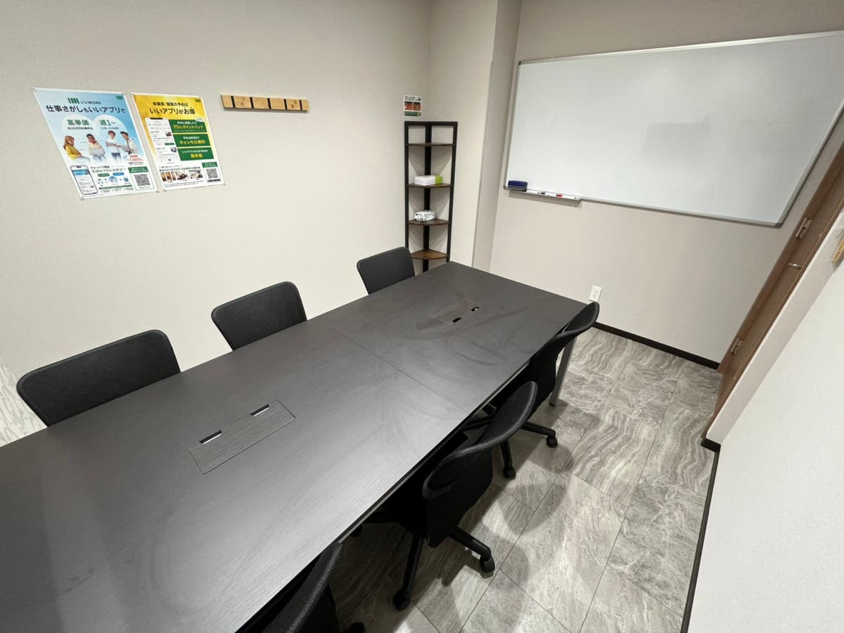 【恵比寿駅から徒歩1分】モニター・フリードリンク付き6名会議室（Room F）※予約時間前は入室不可【3階】.の写真5