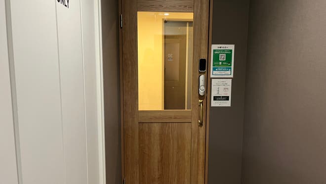 【恵比寿駅から徒歩1分】モニター・フリードリンク付き6名会議室(Room G)※予約時間前は入室不可【3階】.の写真5