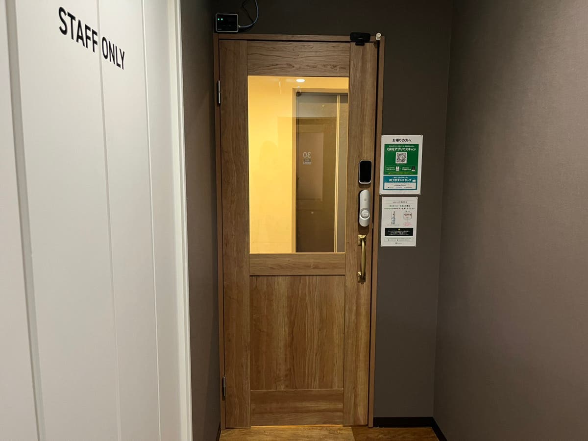 【恵比寿駅から徒歩1分】モニター・フリードリンク付き6名会議室（Room I）※予約時間前は入室不可【3階】.の写真6