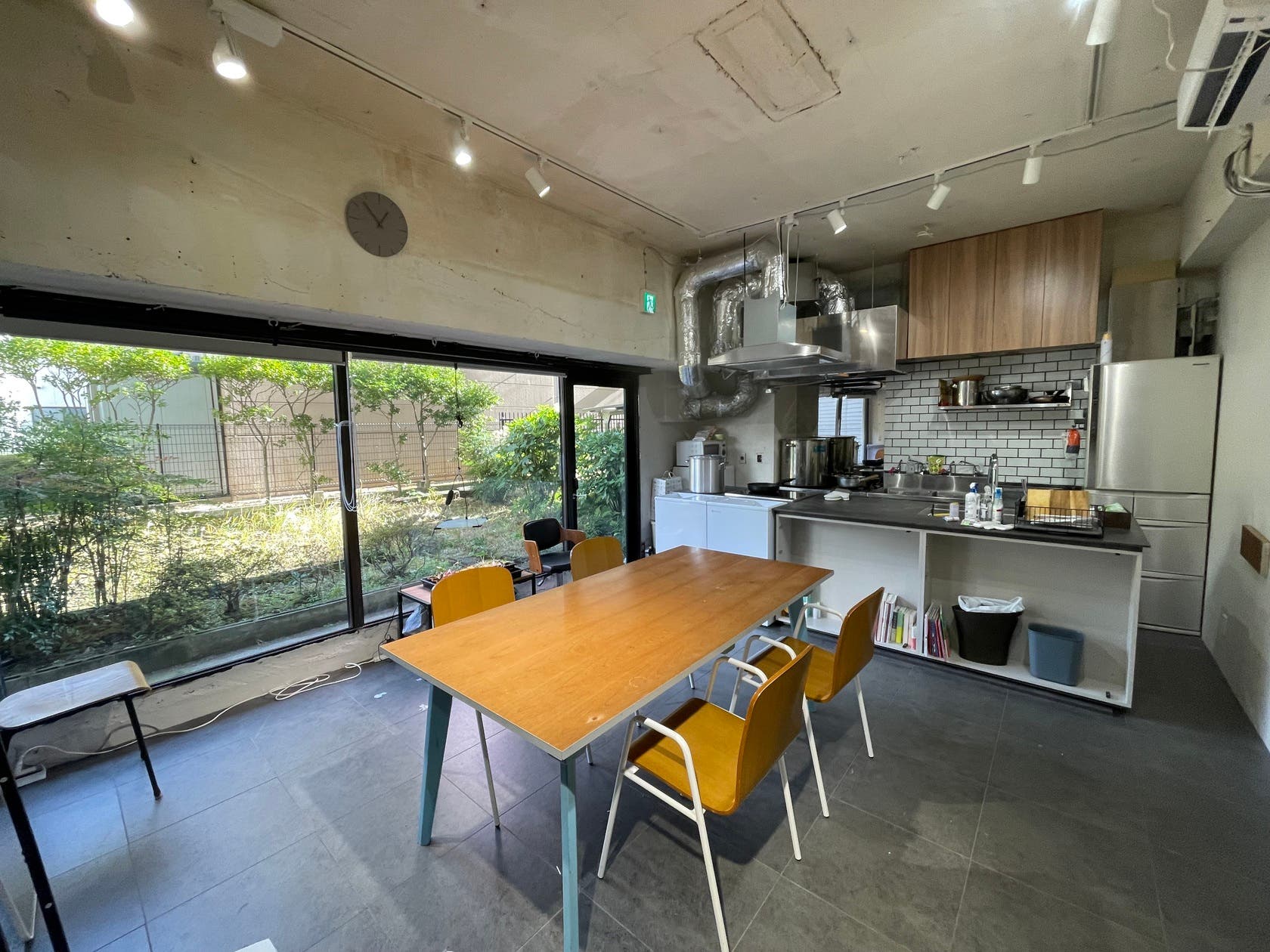 [築地駅、新富町駅徒歩約6分]路面カフェスペース/キッチンスタジオ/撮影/パーティーの写真4