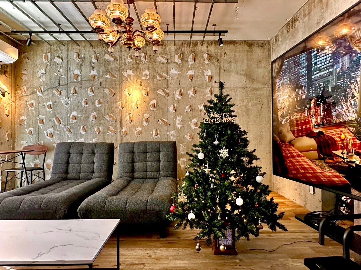 📍高知市｜２４時間🕛完全個室🛋️クリスマスパーティ🎅🎄誕生日🎂忘年会🍻新年会🎍🌅の写真1