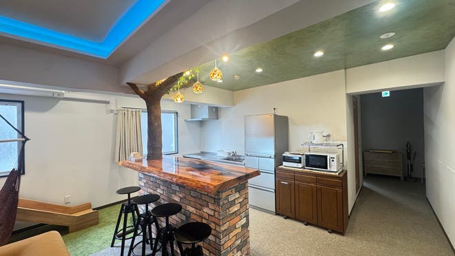 新板橋駅4分❗️板橋駅7分❗️駅近コンビニ近く❗️新規内装リフォーム済み すべり台ハンモックチェアでお子様も楽しいスペース❗️の写真2