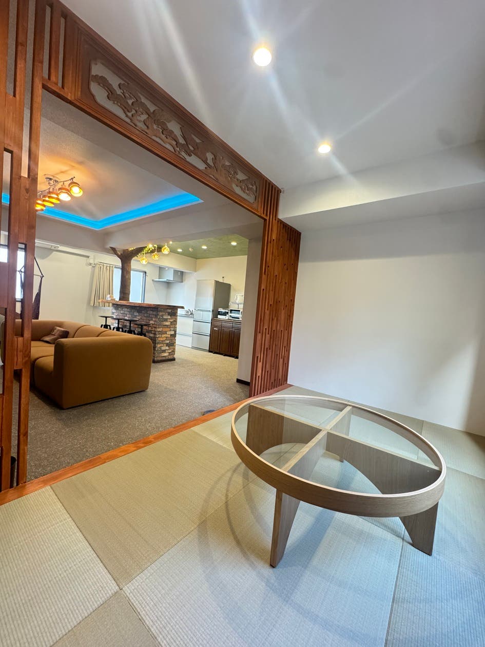 新板橋駅4分❗️板橋駅7分❗️駅近コンビニ近く❗️新規内装リフォーム済み　すべり台ハンモックチェアでお子様も楽しいスペース❗️の写真3