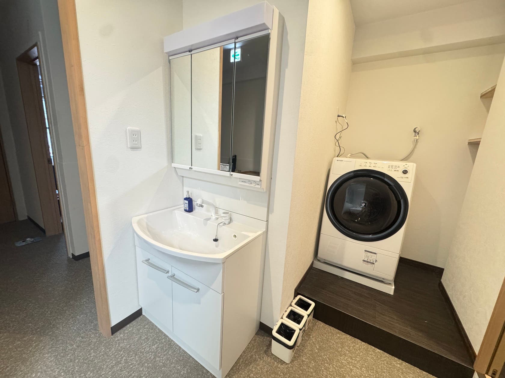 新板橋駅4分❗️板橋駅7分❗️駅近コンビニ近く❗️新規内装リフォーム済み　すべり台ハンモックチェアでお子様も楽しいスペース❗️の写真13