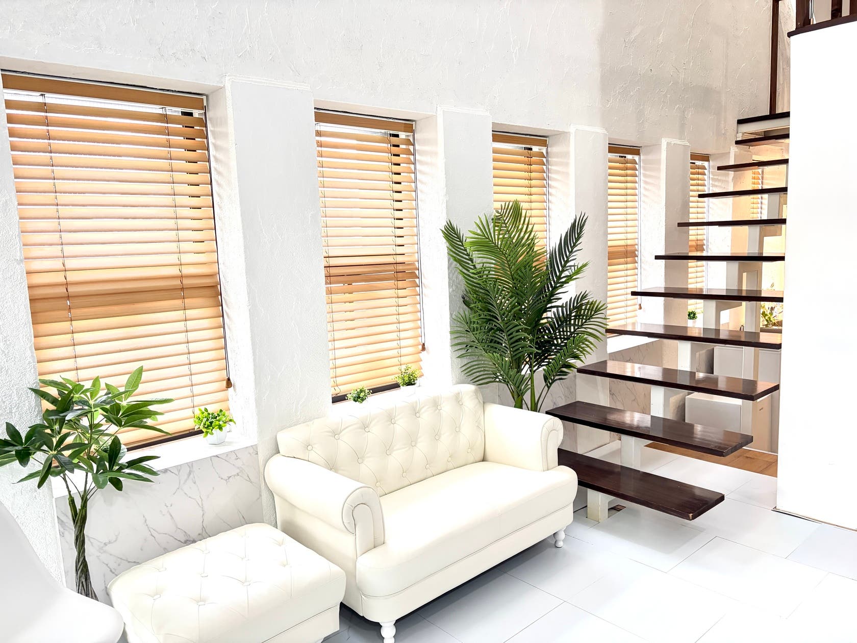 【栄から徒歩圏内】1時間からOK/商用利用可/撮影/コスプレ/配信/本格撮影スタジオ【新栄フォトスタジオ】の写真3