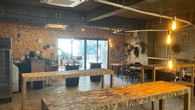 大分駅から徒歩15分の鉄と木のおしゃれな空間の写真2