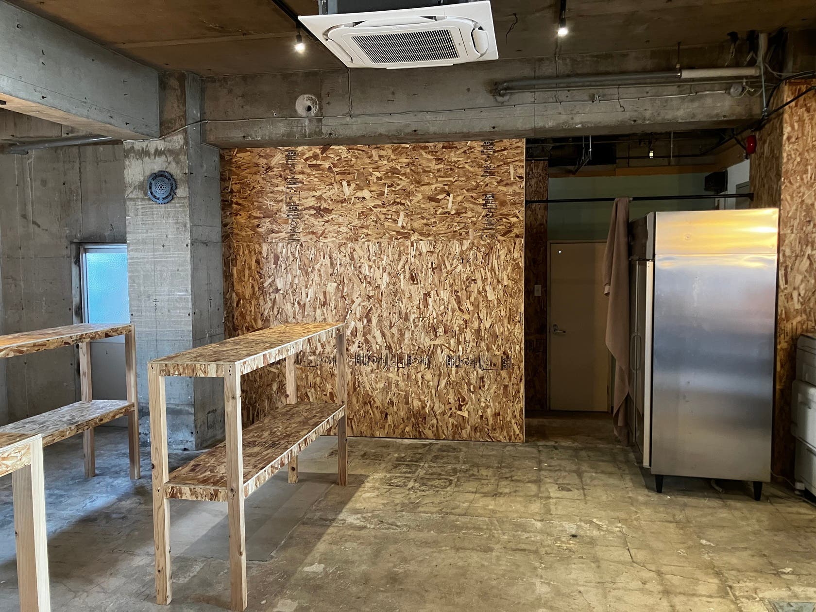 大分駅から徒歩15分の鉄と木のおしゃれな空間の写真3