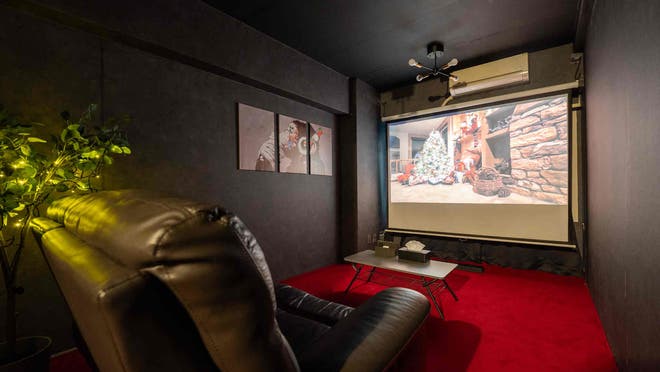 ✨️NEWオープン✨️新宿駅徒歩2分🚶♀️映画鑑賞🎥クリスマス🎄忘年会・新年会🎊デート💓CINEMA_REEL新宿の写真1