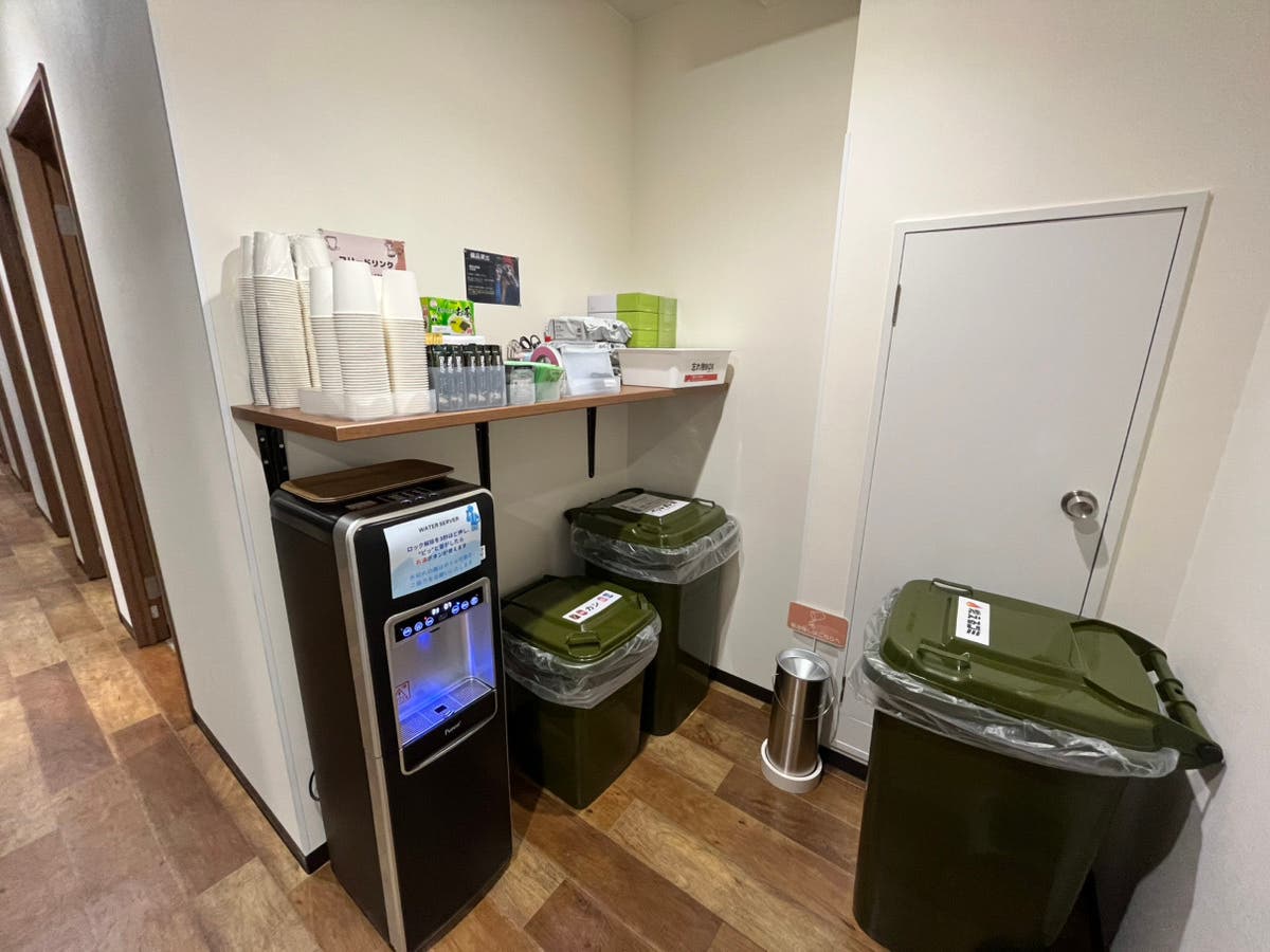 【恵比寿駅から徒歩1分】モニター・フリードリンク付き2名個室（ブース35）※予約時間前は入室不可【3階】の写真4