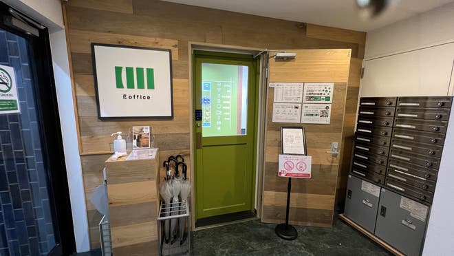 【恵比寿駅徒歩1分】モニター・フリードリンク付き1名個室(ブース9)【5階】の写真4