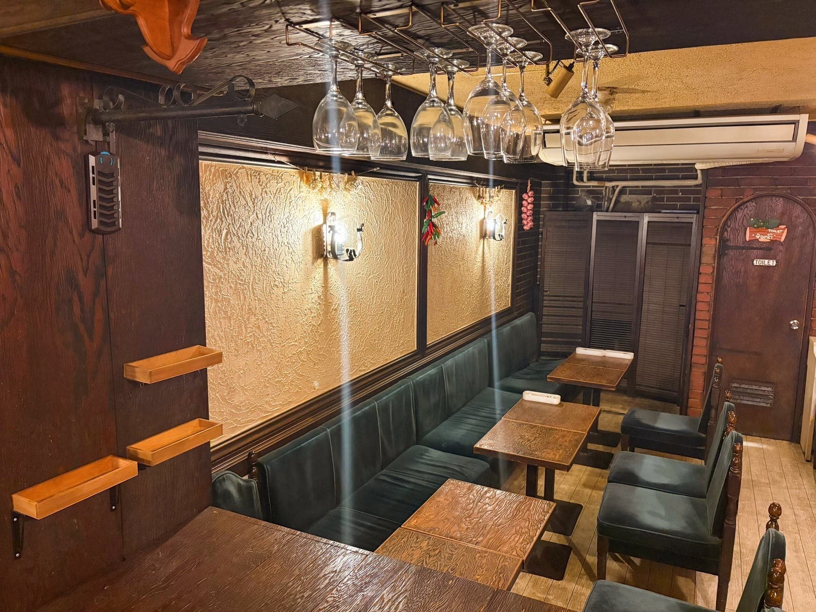 小伝馬町駅徒歩30秒、レトロでオシャレなキッチン付きレンタルスペースの写真3