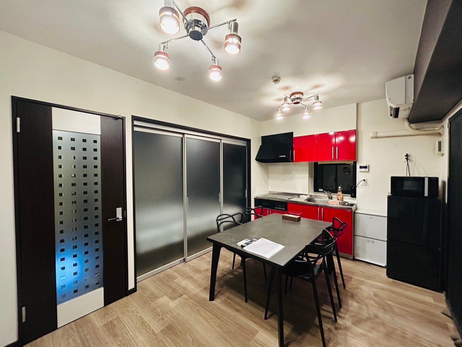 ✨NEW OPEN✨換気・定期消毒✨無料WiFi✨24h利用可🆗女子会💖大人気ゲーム🎮誕生日🎂リスマス🎄おしゃれ🔆の写真3