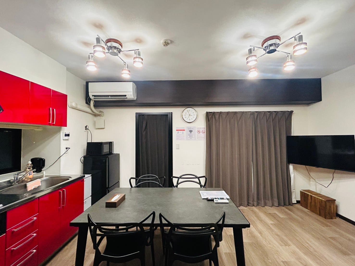 ✨NEW OPEN✨換気・定期消毒✨無料WiFi✨24h利用可🆗女子会💖大人気ゲーム🎮誕生日🎂リスマス🎄おしゃれ🔆の写真1