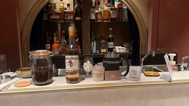 【歌舞伎町】新宿駅から徒歩10分の静かなバー空間|撮影・配信・対談・作業利用に最適の写真4