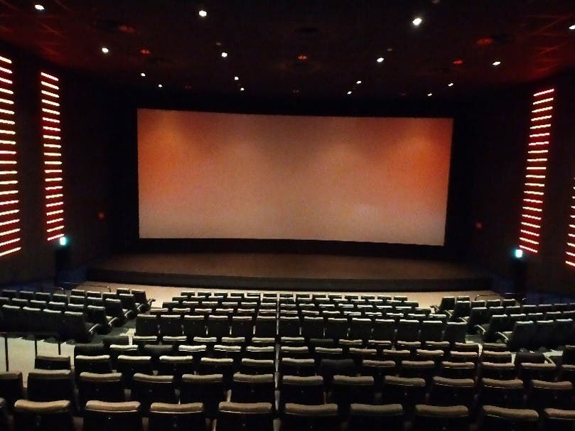 【幕張 350席】映画館で、会社説明会、株主総会、講演会の企画はいかがですか？の写真1