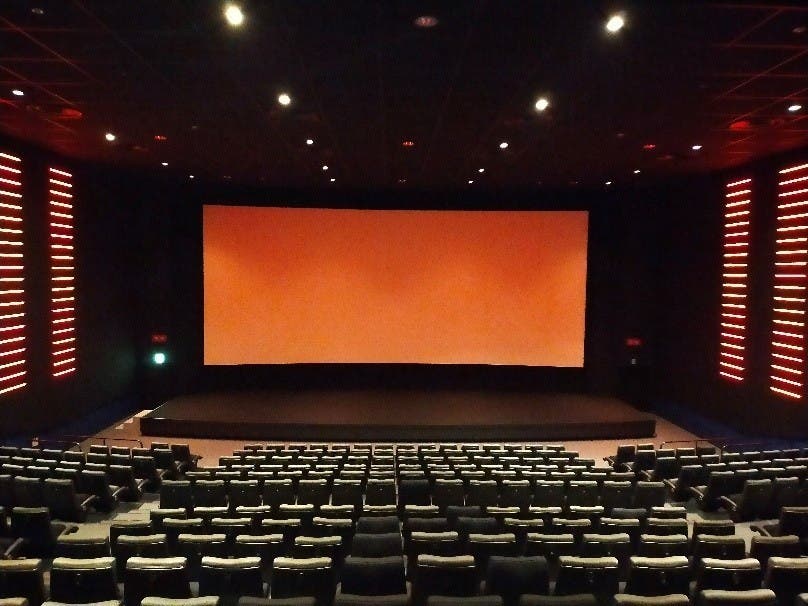 【幕張 424席】映画館で、会社説明会、株主総会、講演会の企画はいかがですか？の写真1