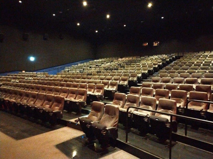 【幕張 424席】映画館で、会社説明会、株主総会、講演会の企画はいかがですか？の写真2