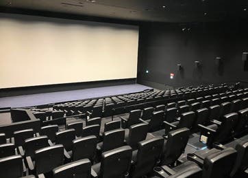 【松戸・311席】映画館の大スクリーンで会議、入社式、イベントはいかが？の写真1