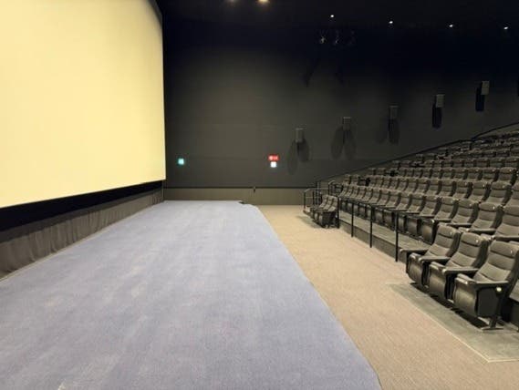【松戸・311席】映画館の大スクリーンで会議、入社式、イベントはいかが？の写真3