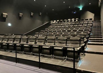 【松戸・114席】映画館の大スクリーンで会議、入社式、イベントはいかが？の写真2