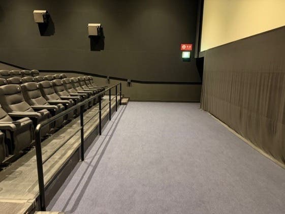 【松戸・114席】映画館の大スクリーンで会議、入社式、イベントはいかが？の写真3