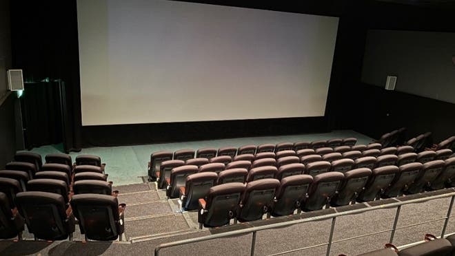 【キャナルシティ博多 142席】映画館で、会社説明会、株主総会、講演会の企画はいかがですか?の写真1