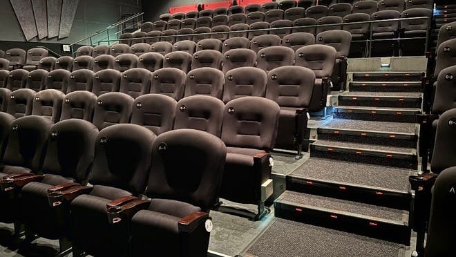 【キャナルシティ博多 142席】映画館で、会社説明会、株主総会、講演会の企画はいかがですか?の写真2