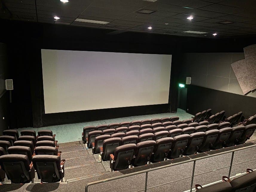 【キャナルシティ博多 123席】映画館で、会社説明会、株主総会、講演会の企画はいかがですか？の写真1