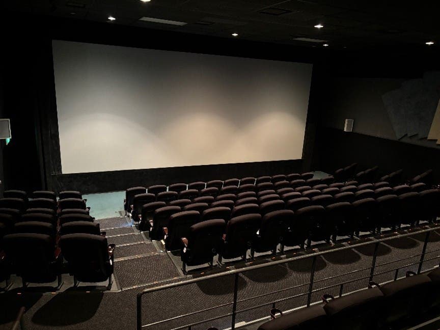 【キャナルシティ博多 163席】映画館で、会社説明会、株主総会、講演会の企画はいかがですか？の写真1