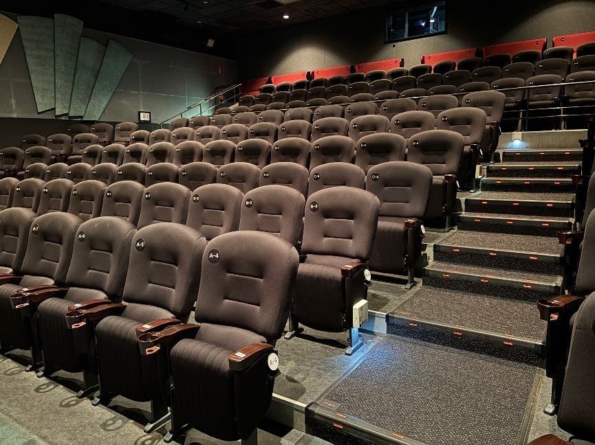 【キャナルシティ博多 163席】映画館で、会社説明会、株主総会、講演会の企画はいかがですか？の写真2