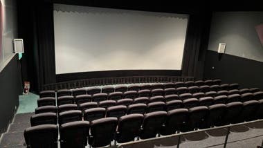 【キャナルシティ博多 120席】映画館で、会社説明会、株主総会、講演会の企画はいかがですか?の写真1