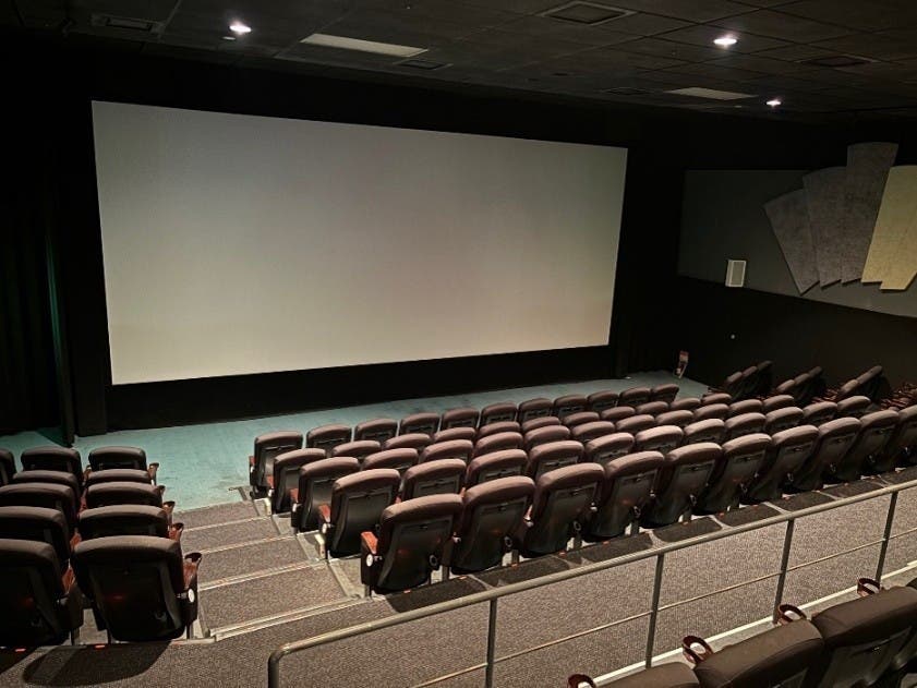 【キャナルシティ博多 146席】映画館で、会社説明会、株主総会、講演会の企画はいかがですかの写真1