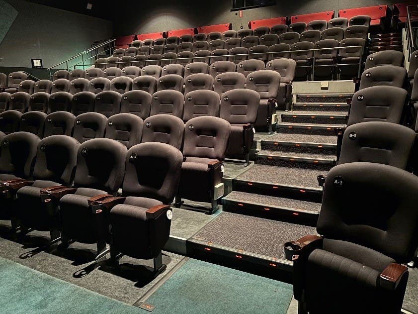 【キャナルシティ博多 146席】映画館で、会社説明会、株主総会、講演会の企画はいかがですかの写真2