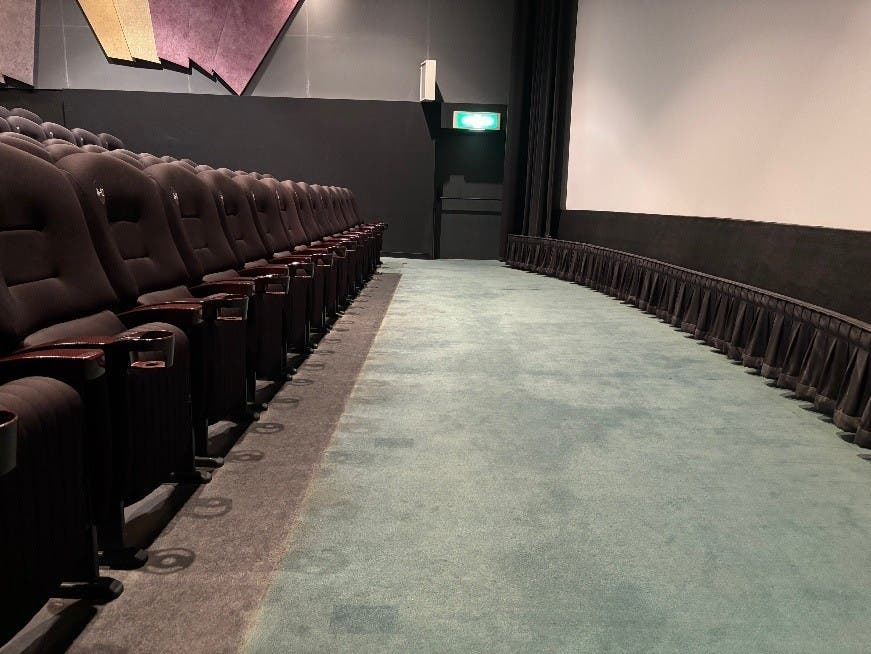 【キャナルシティ博多 146席】映画館で、会社説明会、株主総会、講演会の企画はいかがですかの写真3