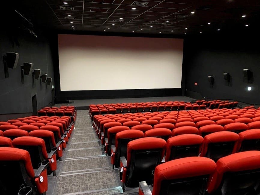 福岡(MARK IS 福岡ももち 内)　325席の写真1